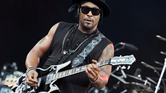 D’Angelo pubblica un nuovo album - Radio Monte Carlo