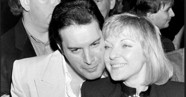 Mary Austin torna a farsi vedere dopo 30 anni: le foto - Radio Monte Carlo