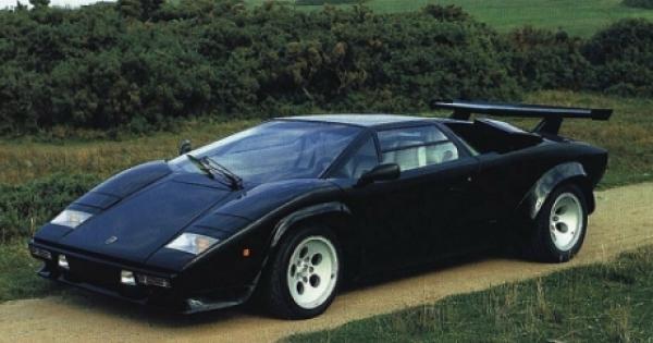 Gallardo Vs Countach - Gallery - Foto 1 di 12 - Radio Monte Carlo