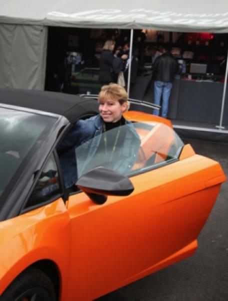 Gallardo Vs Countach - Gallery - Foto 1 di 12 - Radio Monte Carlo