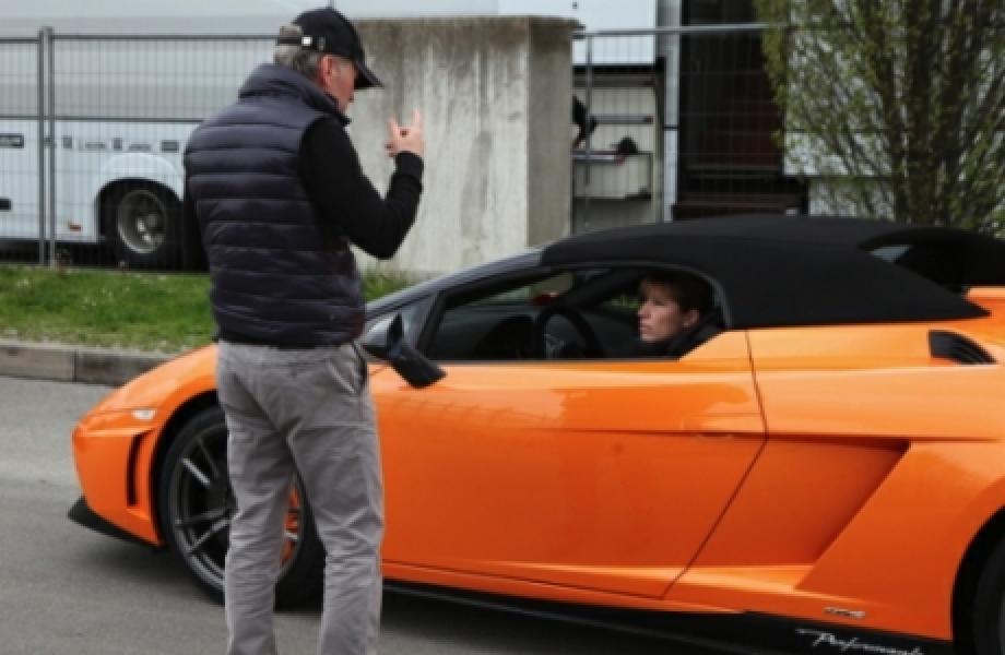 Gallardo Vs Countach - Gallery - Foto 1 di 12 - Radio Monte Carlo